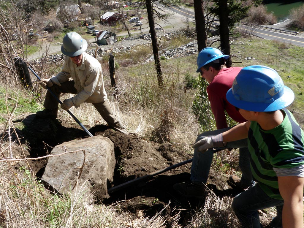 High school senior project tackles work on the PCT - Pacific Crest ...